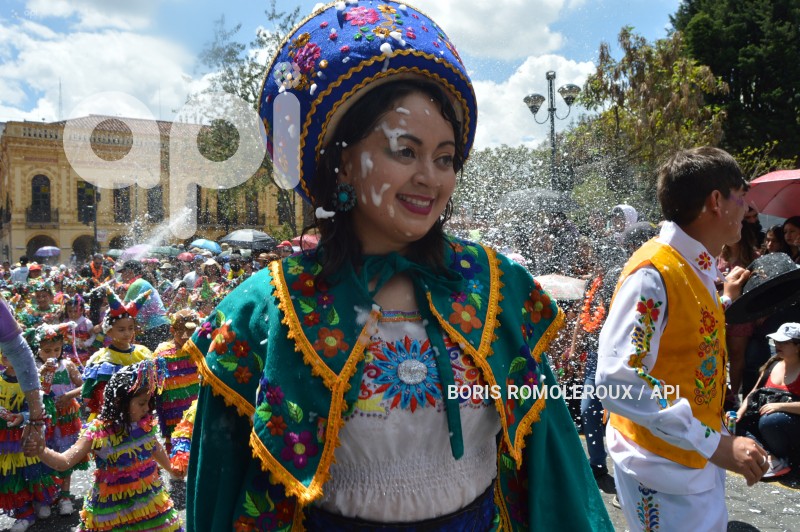 Fotografías | Arte-cultura-y-entretenimiento | CUENCA-CARNAVAL-AGUA O ...