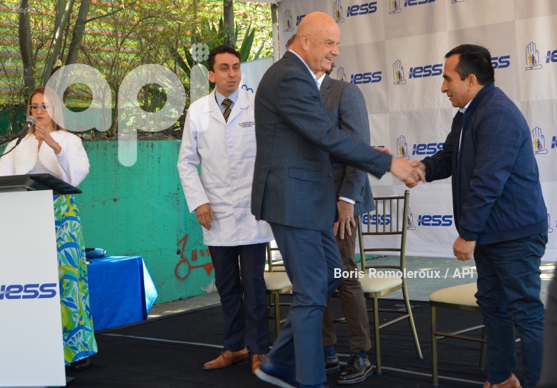 Fotografías | Salud | CUENCA-COLOCACION PRIMERA PIEDRA IESS